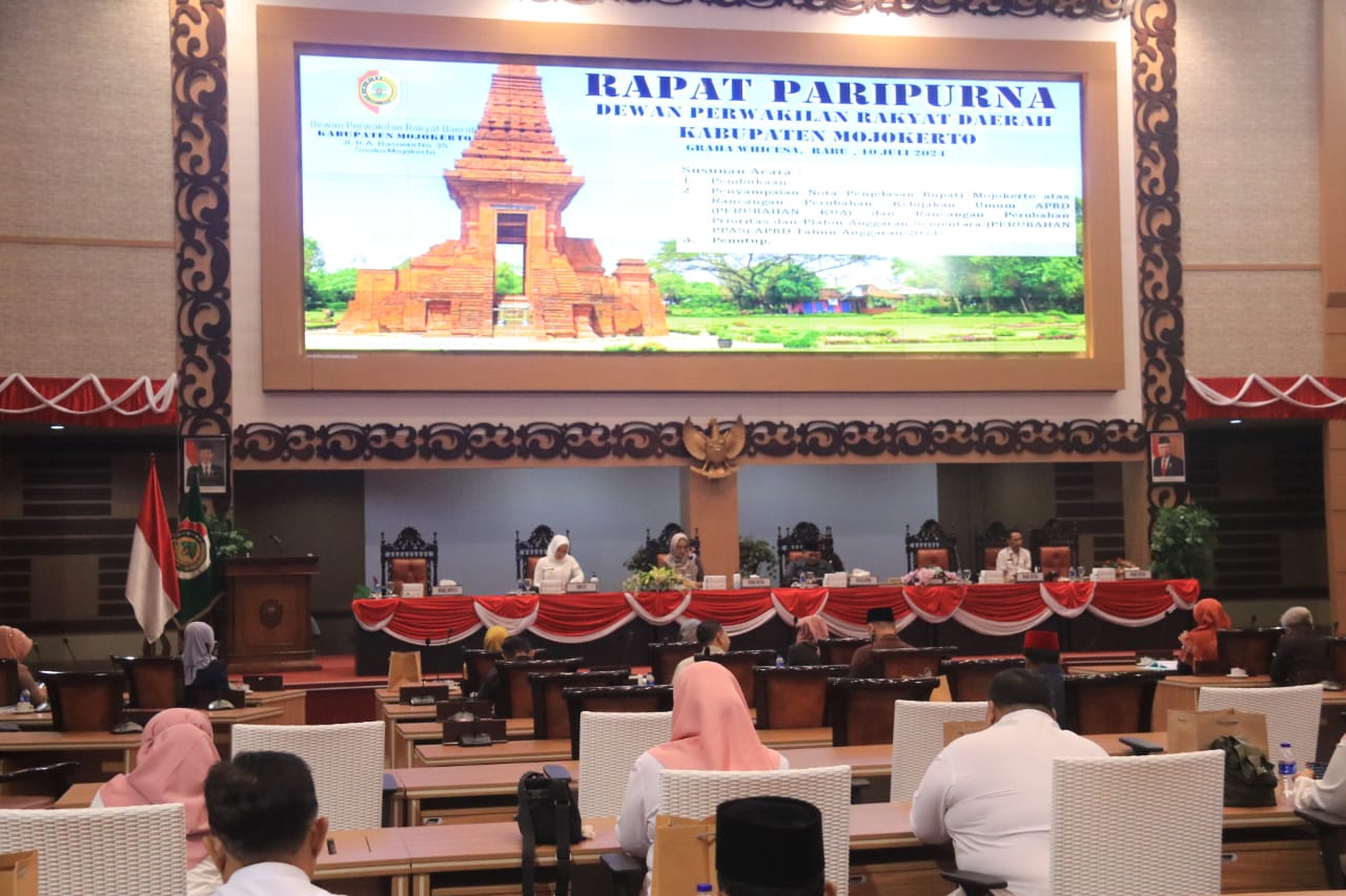 DPRD Kab Mojokerto Gelar Paripurna,Nota Penjelasan Bupati Atas Rancangan Perubahan Atas KUA dan ...